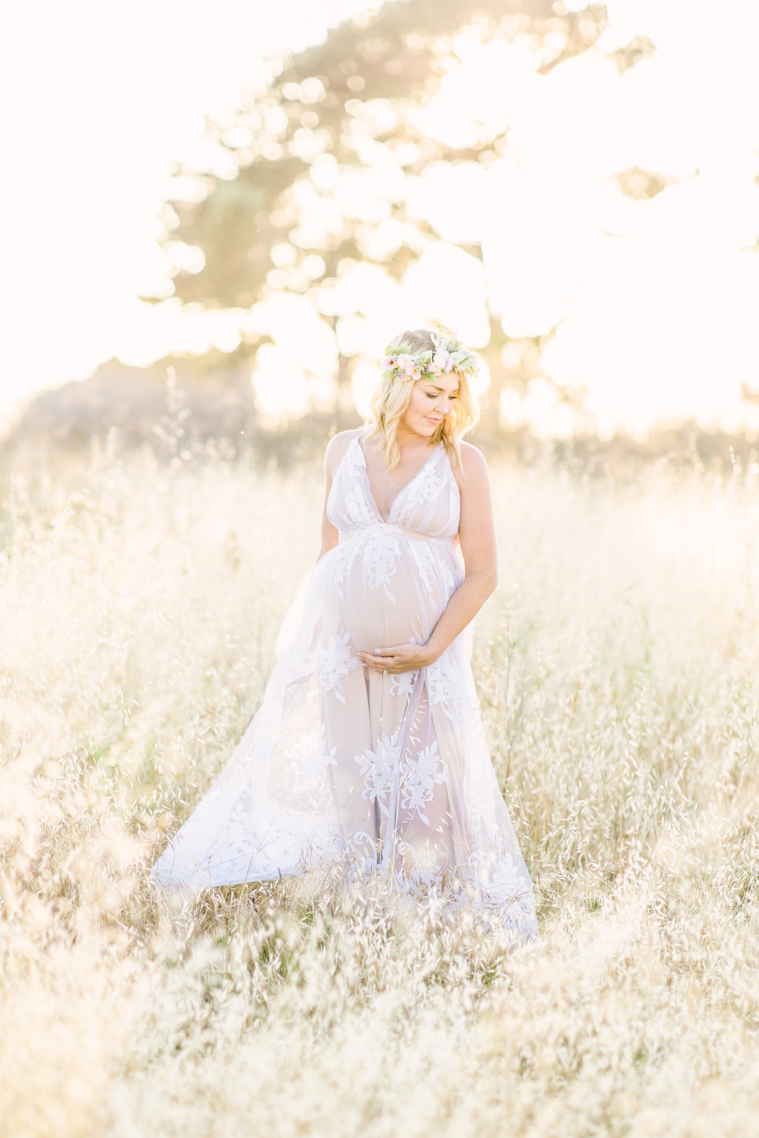 Fraboni Maternity a gorgeous backlit glow | rachaelallexphotography.com