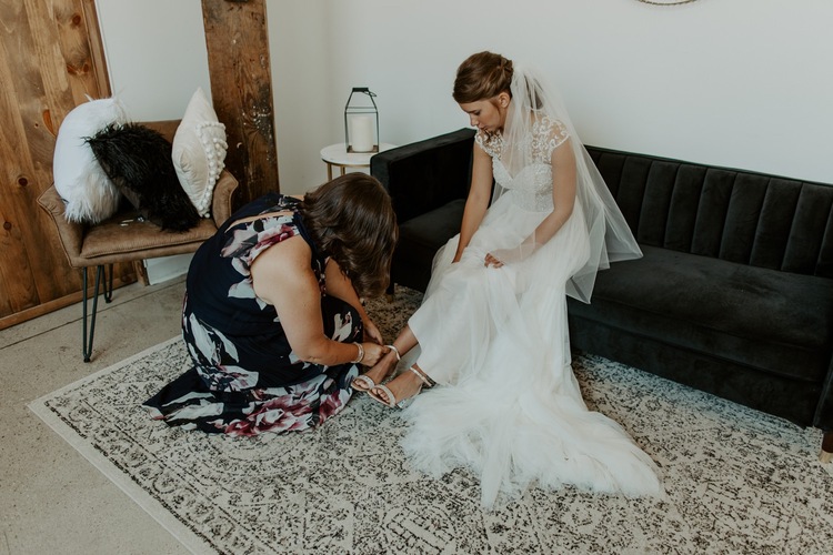 INDUSTRY, Indianapolis Wedding // Megan + Garrett – Kae Marie Photography