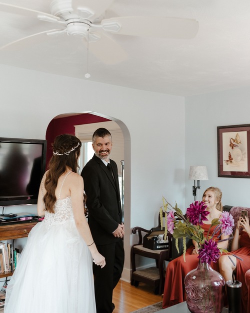 Kin Loch Farmstead Intimate Wedding in Lockport, NY
