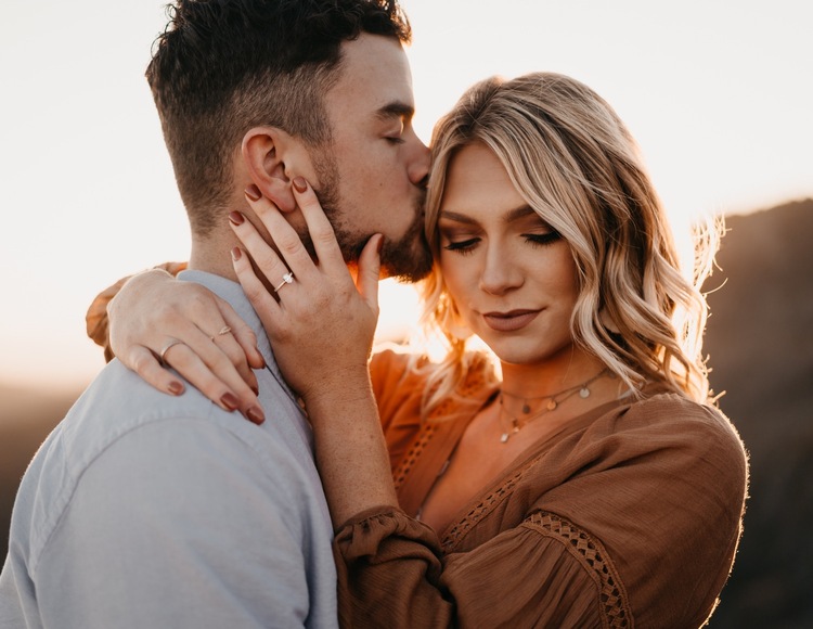 Bailey & Matthew - Engagement at Rough Ridge Lookout - William Avery ...