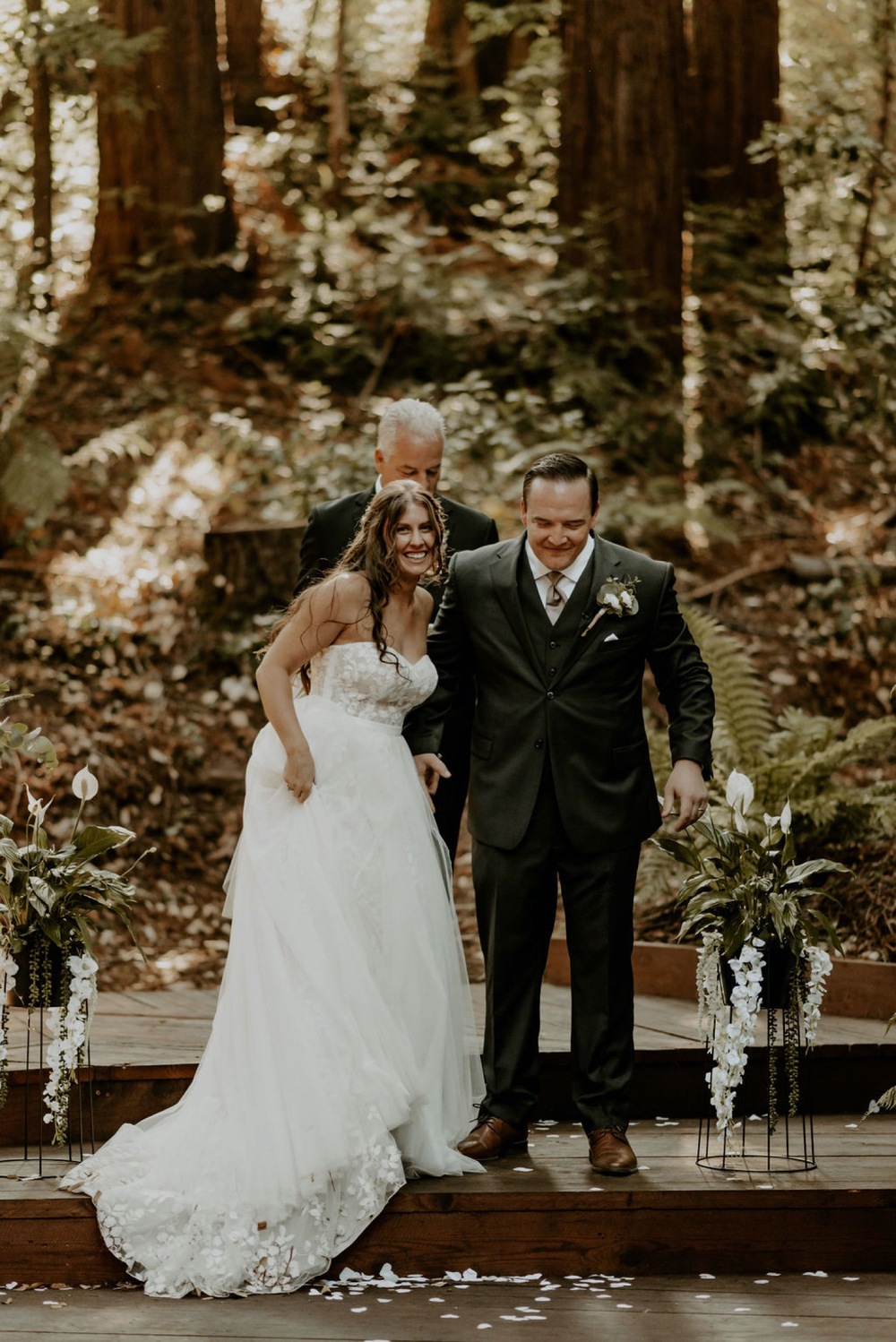 Redwood Forest Wedding at Sparrow Valley Retreat | alyssamarieephoto.com