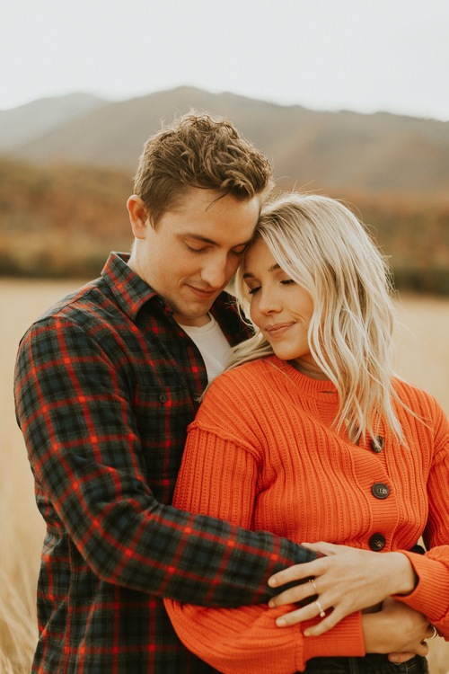 Provo Canyon Couples Shoot | Raegan + Tyler | ashleymeaganphotography.com