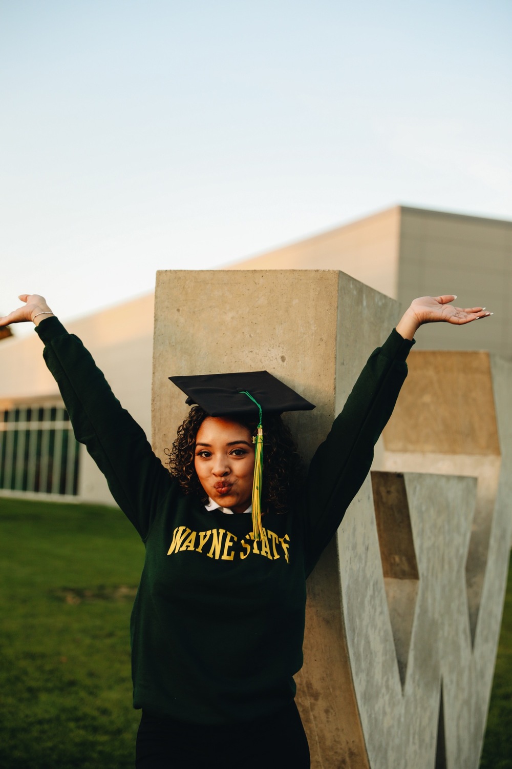 Leslie, A Wayne State University Grad Tale | chettaratphotography.com
