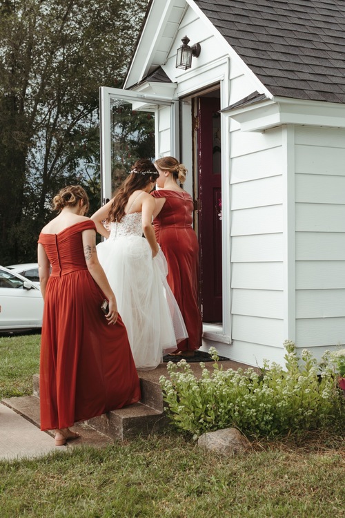 Kin Loch Farmstead Intimate Wedding in Lockport, NY