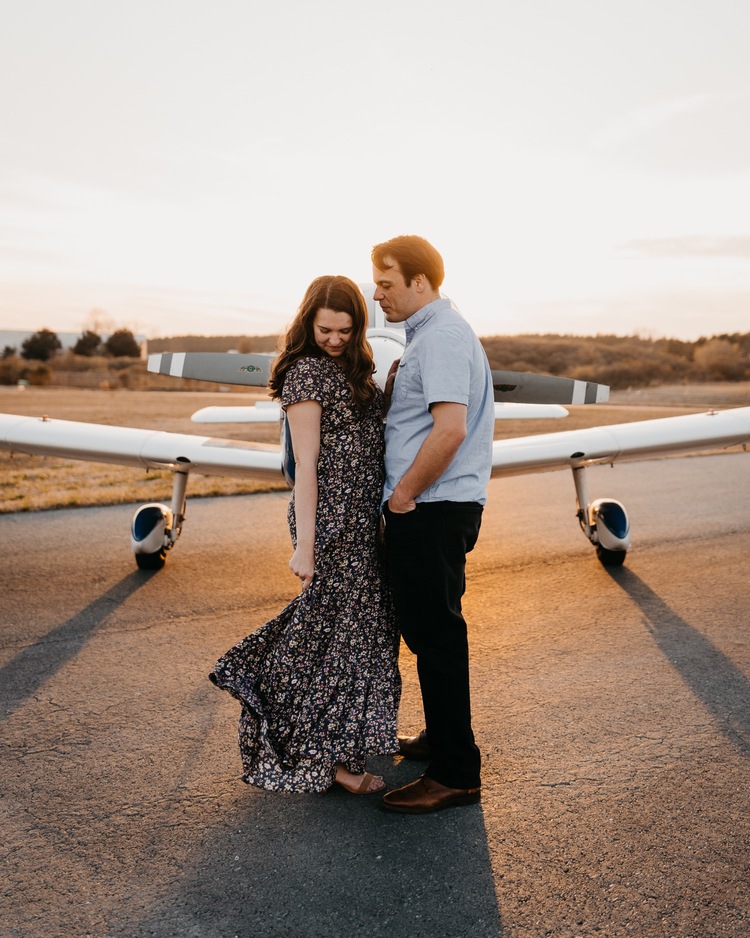 Charlotte-Monroe Executive Airport Engagement Session // Carter + Alec ...