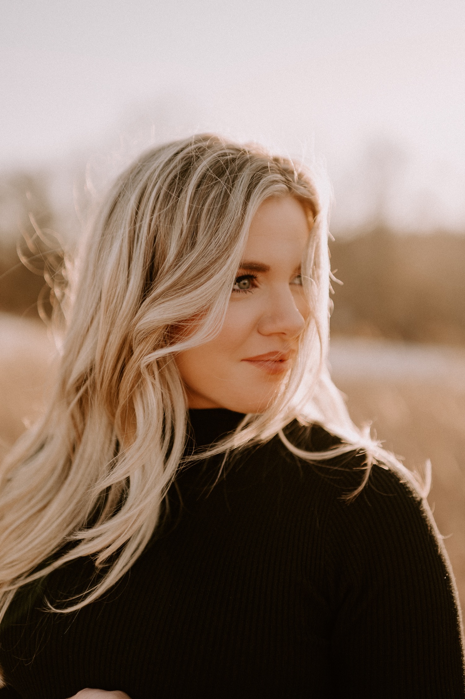 Amber + Aaron - West Omaha Maternity Session - hayleydolson.com