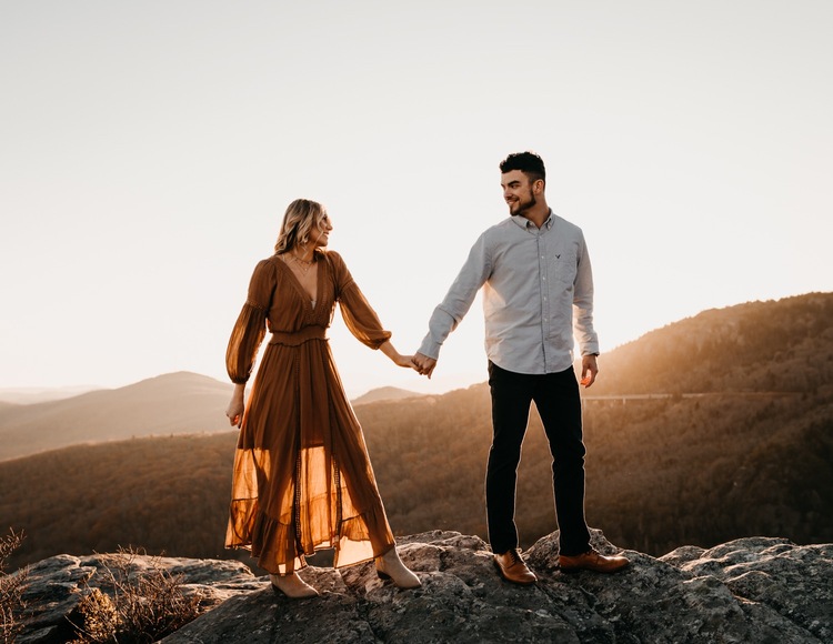 Bailey & Matthew - Engagement at Rough Ridge Lookout - William Avery ...