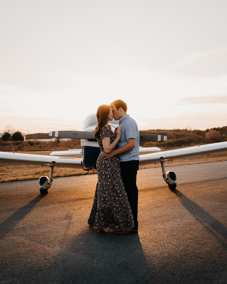 Charlotte-Monroe Executive Airport Engagement Session // Carter + Alec ...