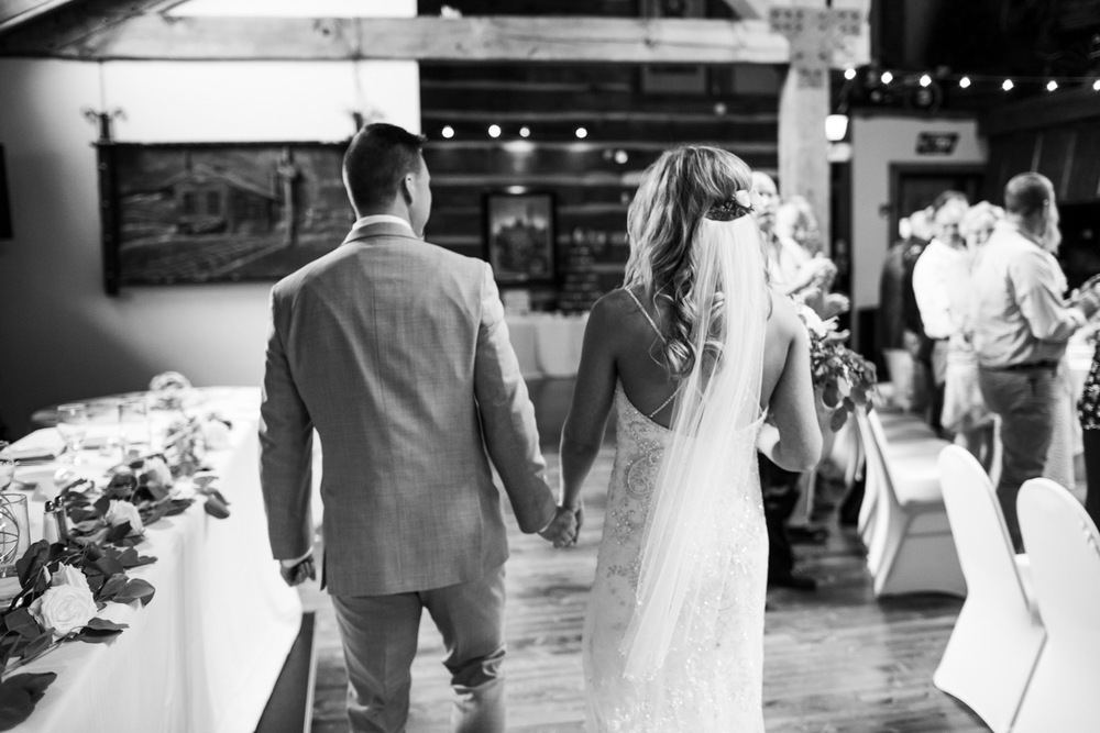 Kendel + Adam | Olde 41 Wedding in Green Bay, Wisconsin - Emily Megan ...