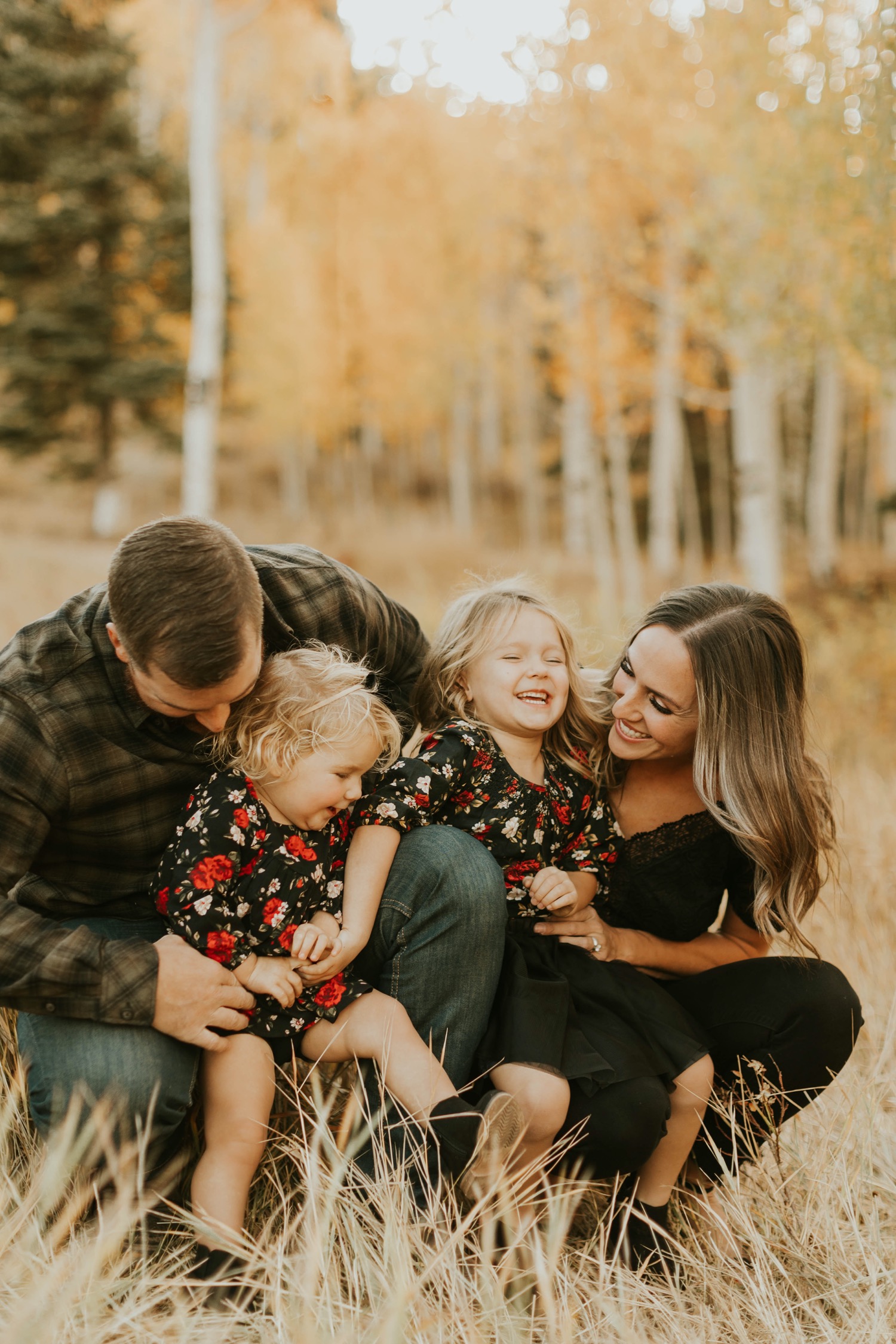 Cute Fall Family Picture Ideas