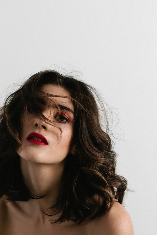 RED | A COLOR STORY – Elizabeth Podlesnik