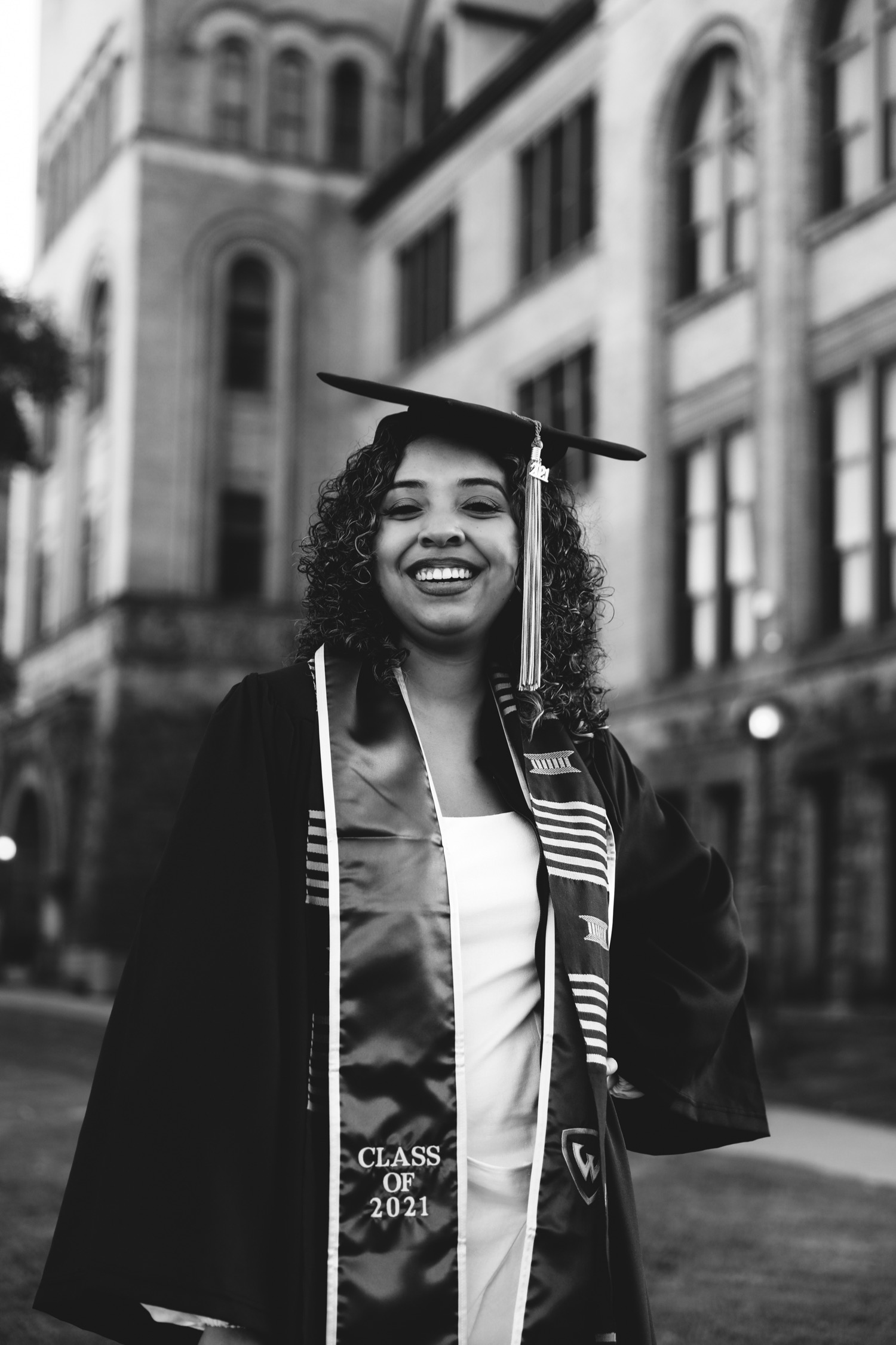 Leslie, A Wayne State University Grad Tale | chettaratphotography.com