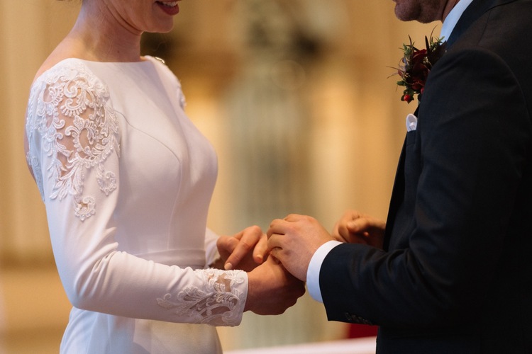 Intimate Weddings - What Are The Benefits? | Riley Glenn Photography