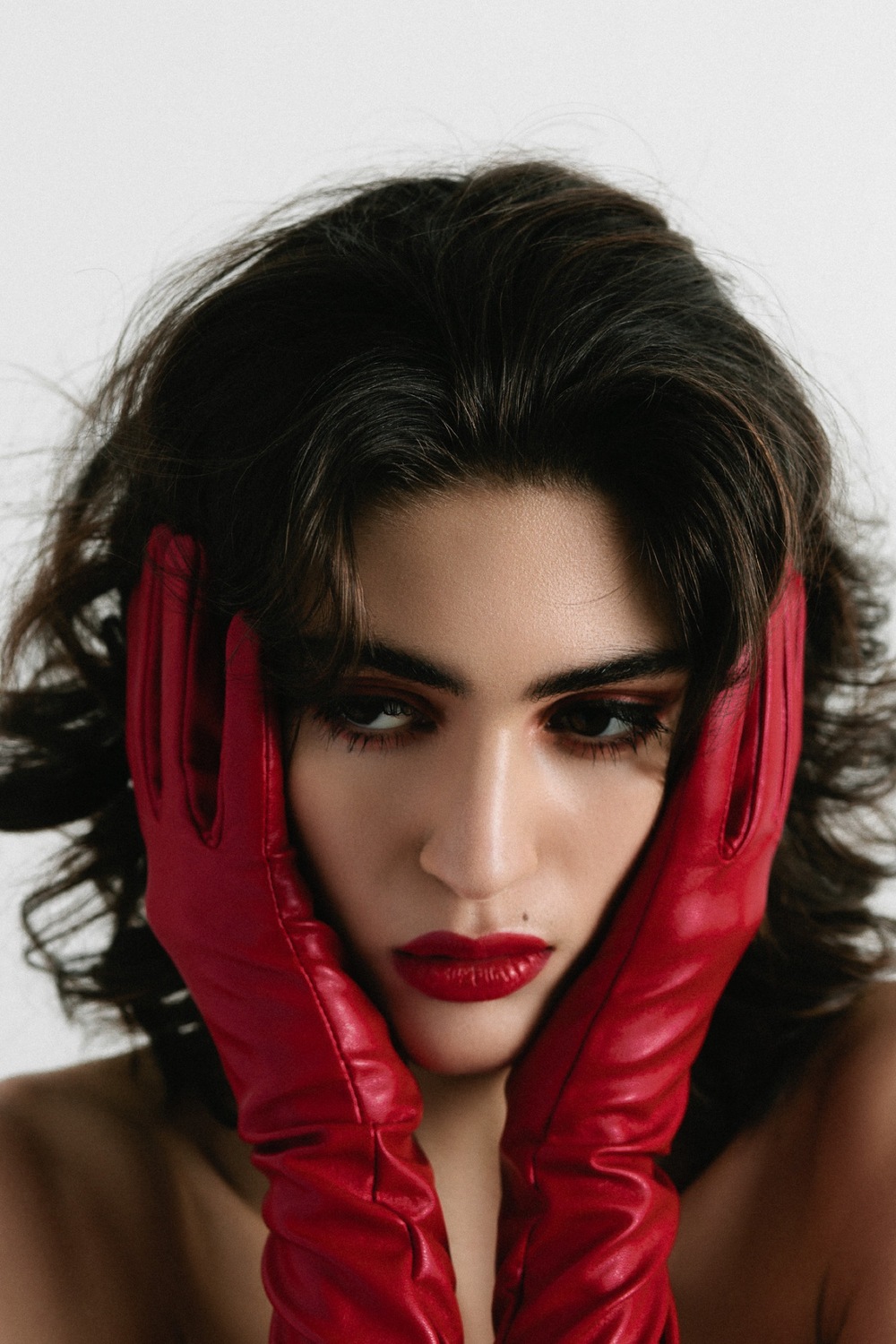 RED | A COLOR STORY – Elizabeth Podlesnik